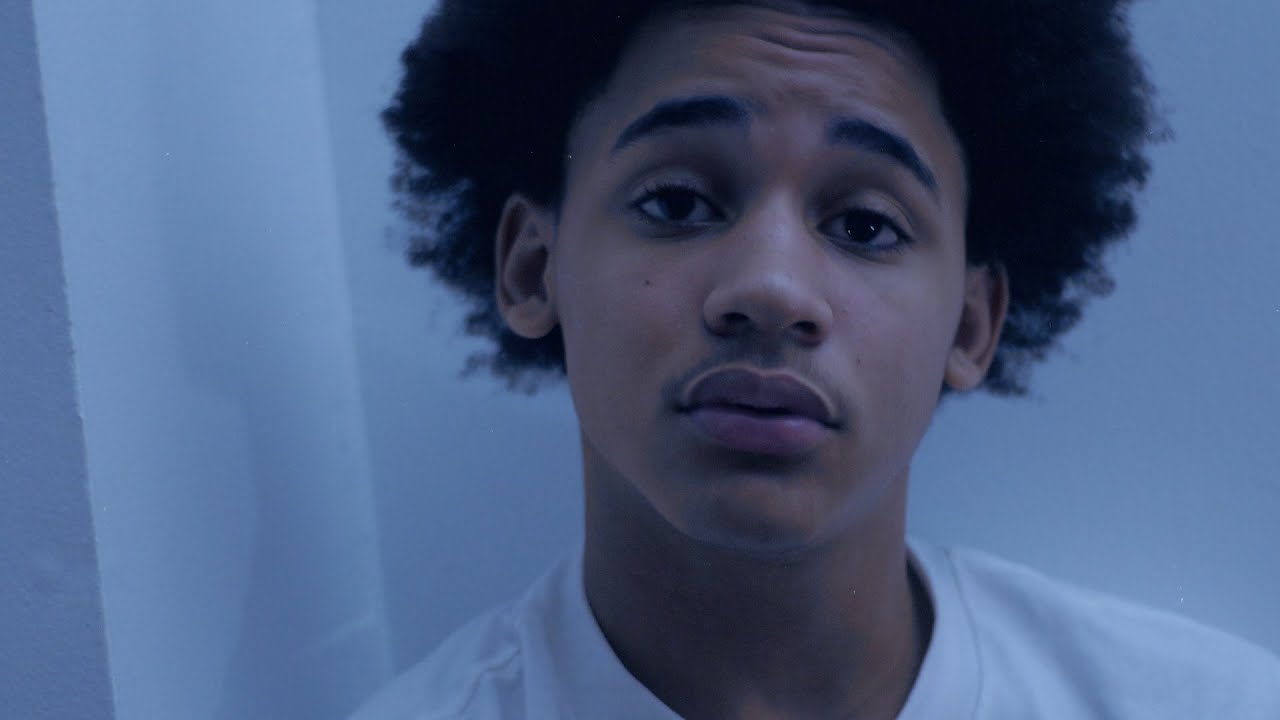 Curly Savv - So Gone FreeStyle ( OFFICIAL MUSIC VIDEO ) - YouTube