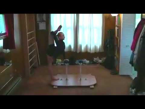 Noor Amin cute flexible girl