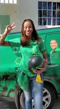 Rhoda Crawford Clarkes pon foot - YouTube