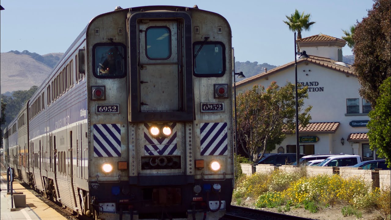 Amtrak Pacific Surfliner train 794 at Grover Beach - YouTube