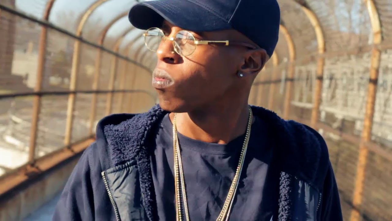 Lody Dody x Ovenboy - Fake Friends ***OFFICIAL MUSIC VIDEO*** - YouTube