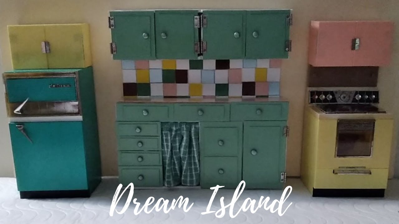Deluxe Reading Dream Kitchen Build - Part 1 - YouTube
