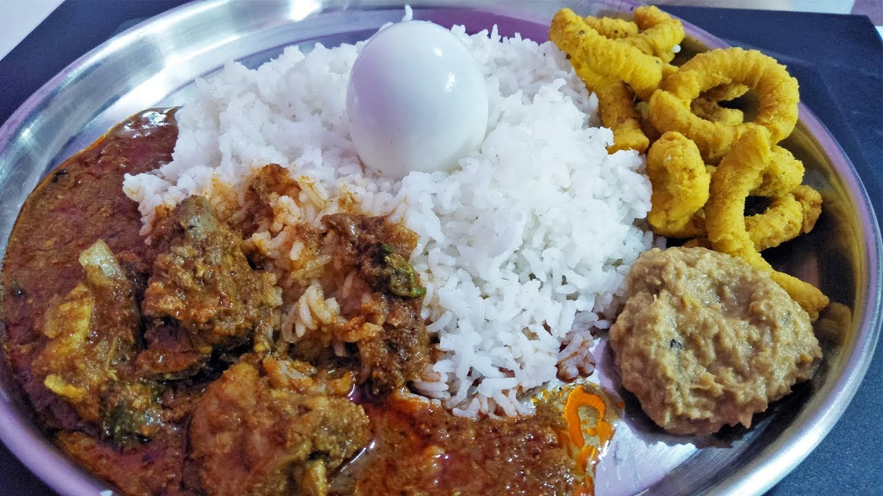 Eating Non Veg Lunch Menu | South Indian Thali Chicken Curry Boiled ...