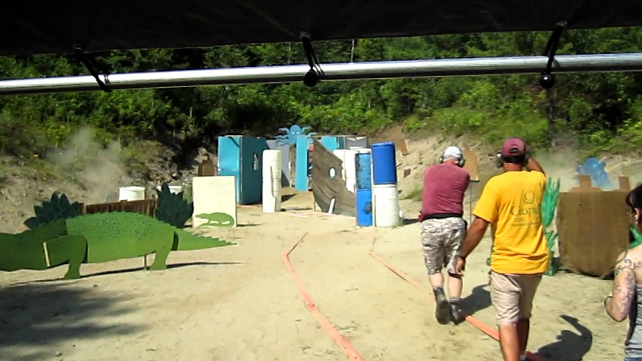 Allan Zitta shooting uspsa vermont state championship - YouTube