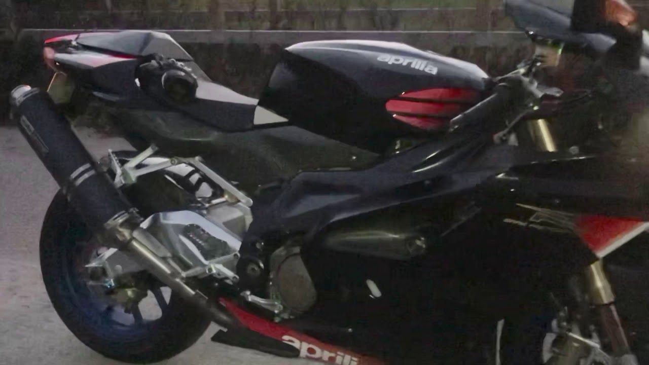 Aprilia rsvr 1000 vtwin gen 2 - YouTube