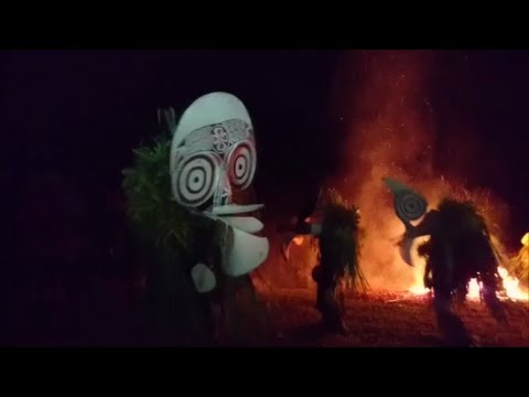 Baining Fire Dance in Papua New Guinea - YouTube