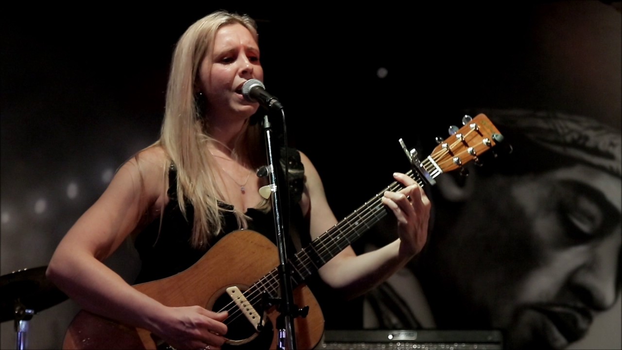 Stacie Black at The Loft: Landslide (Fleetwood Mac cover song) - YouTube