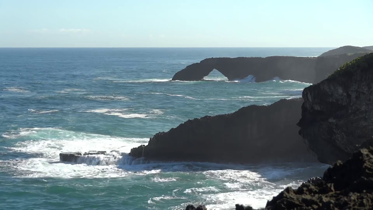 Beautiful clips of ocean - YouTube