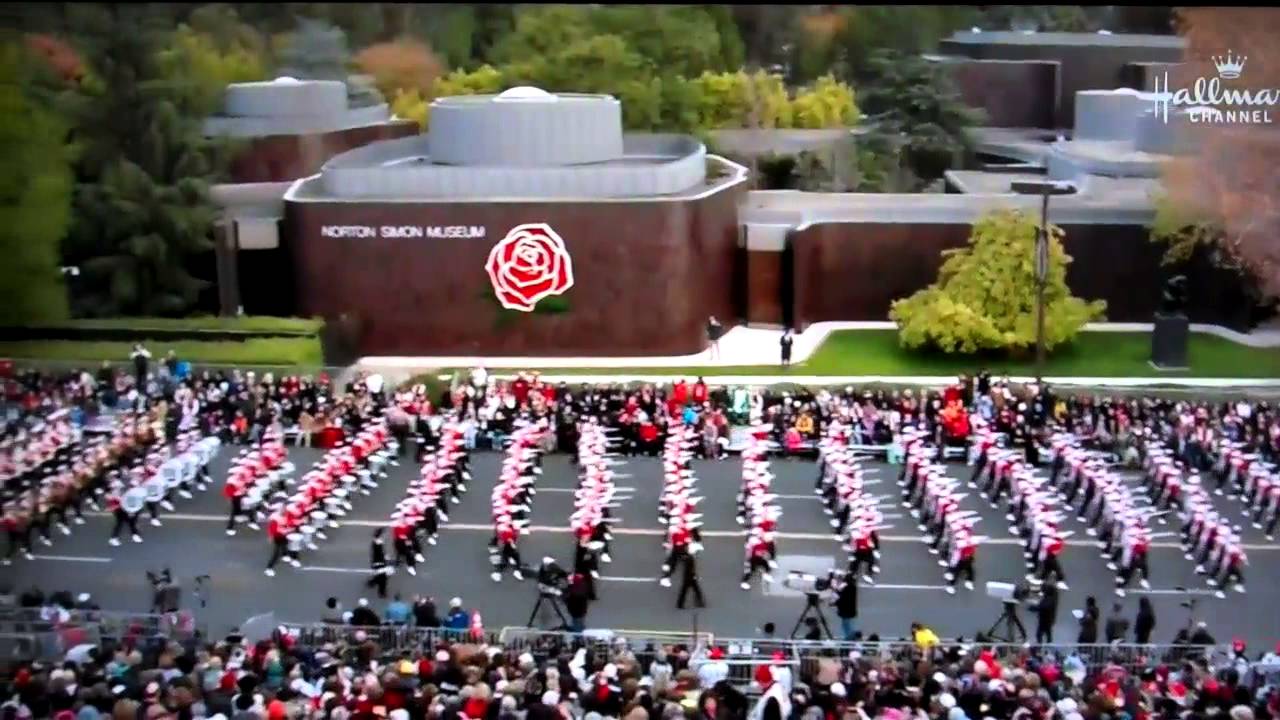 UW Madison Marching Band, Rose Bowl Parade 2013 - YouTube