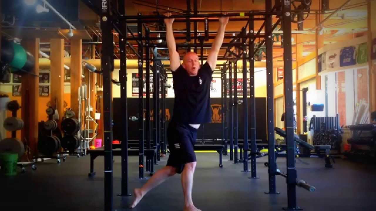 Shoulder Mobility for Overhead Lifting - YouTube