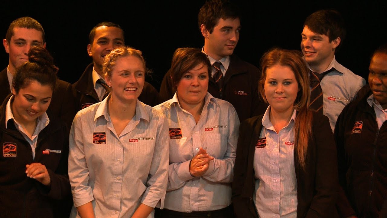 Indigenous students graduate IPROWD - YouTube