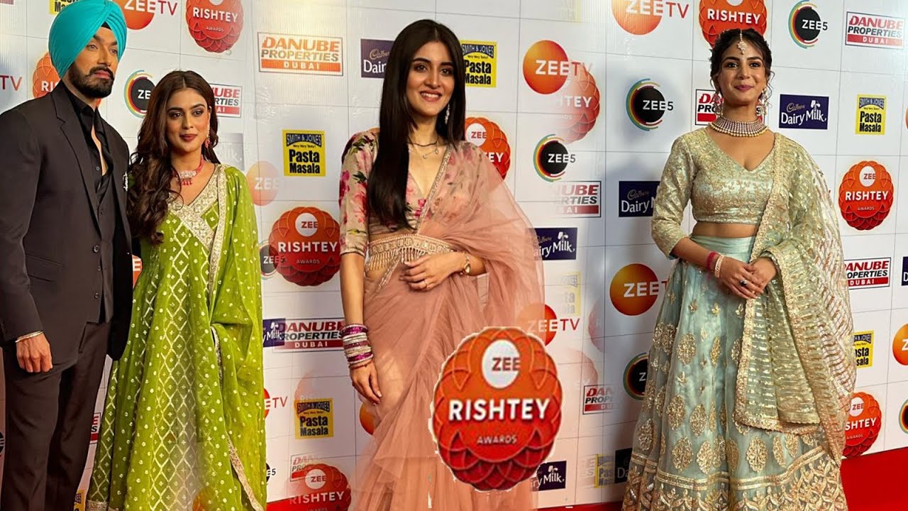 Zee Rishtey Awards 2024: Nikki Sharma Tanisha & Avinesh Navika On ...