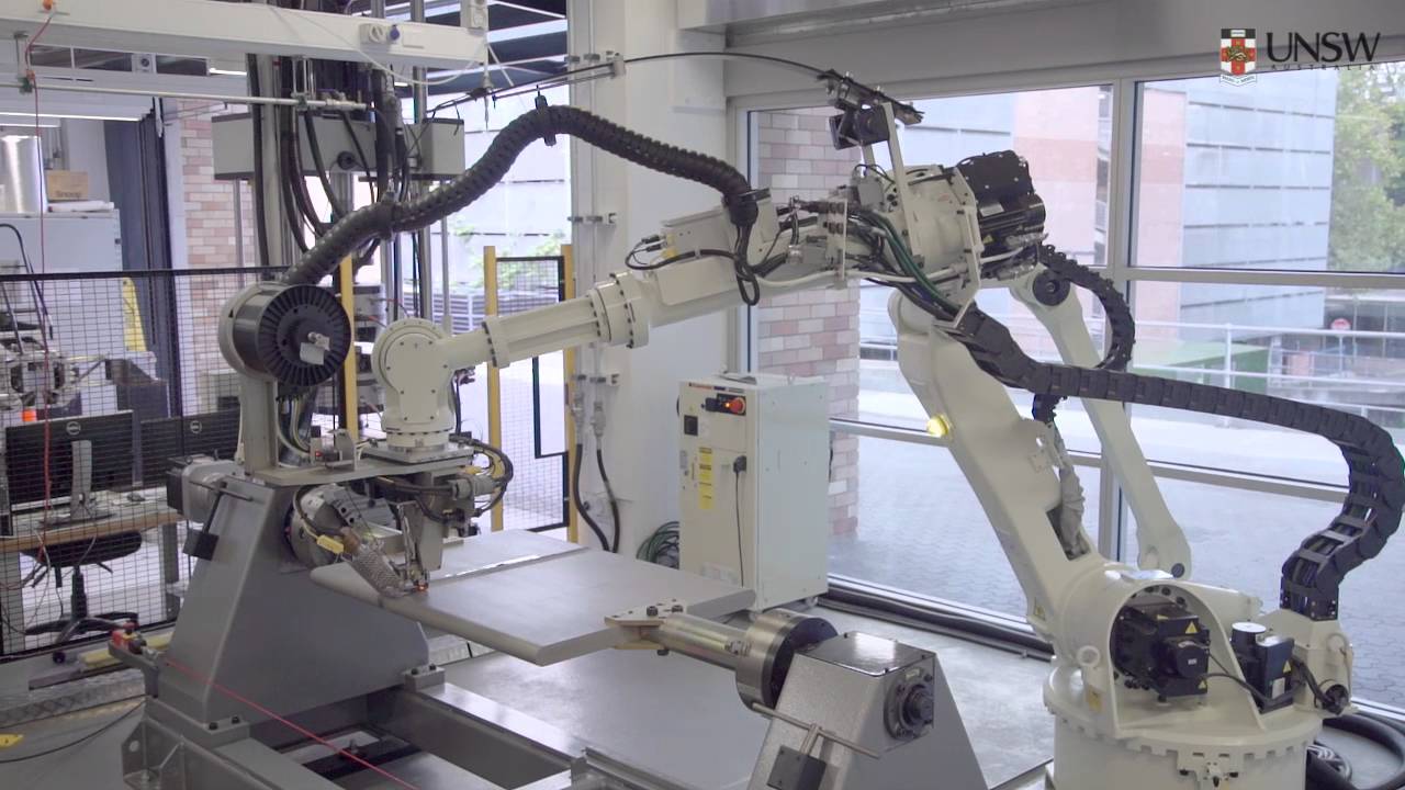 UNSW Engineering's Automated Composites Laboratory - YouTube