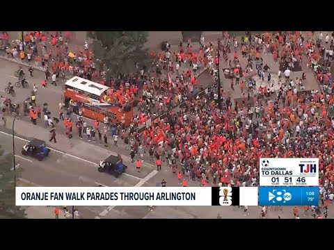 Oranje fan walk parades through Arlington before Netherlands-Japan match