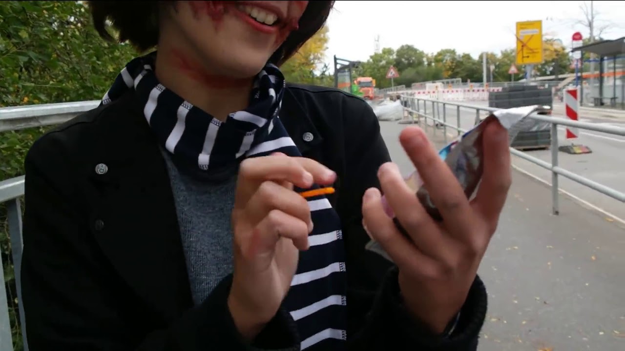 Bloopers Creepypasta Just Face Cosplay - YouTube