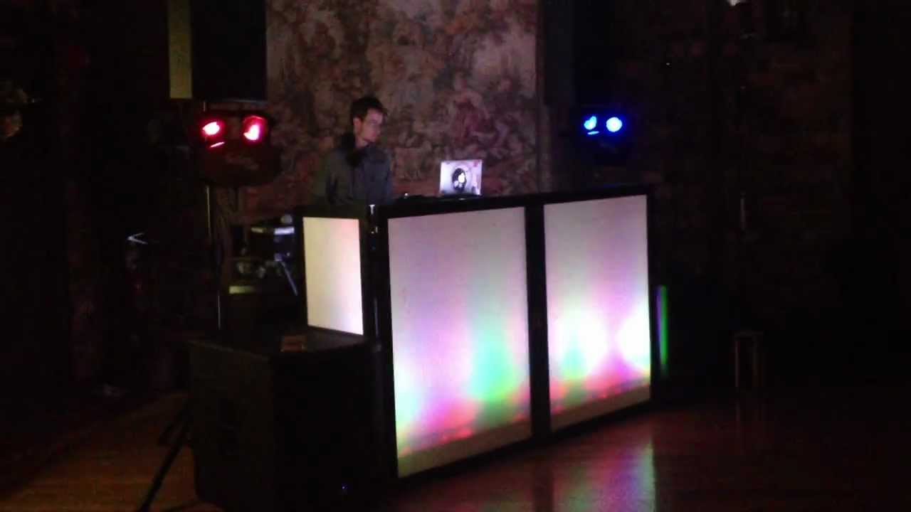 LIGHT UP DJ BOOTH AT RIVIERA - YouTube