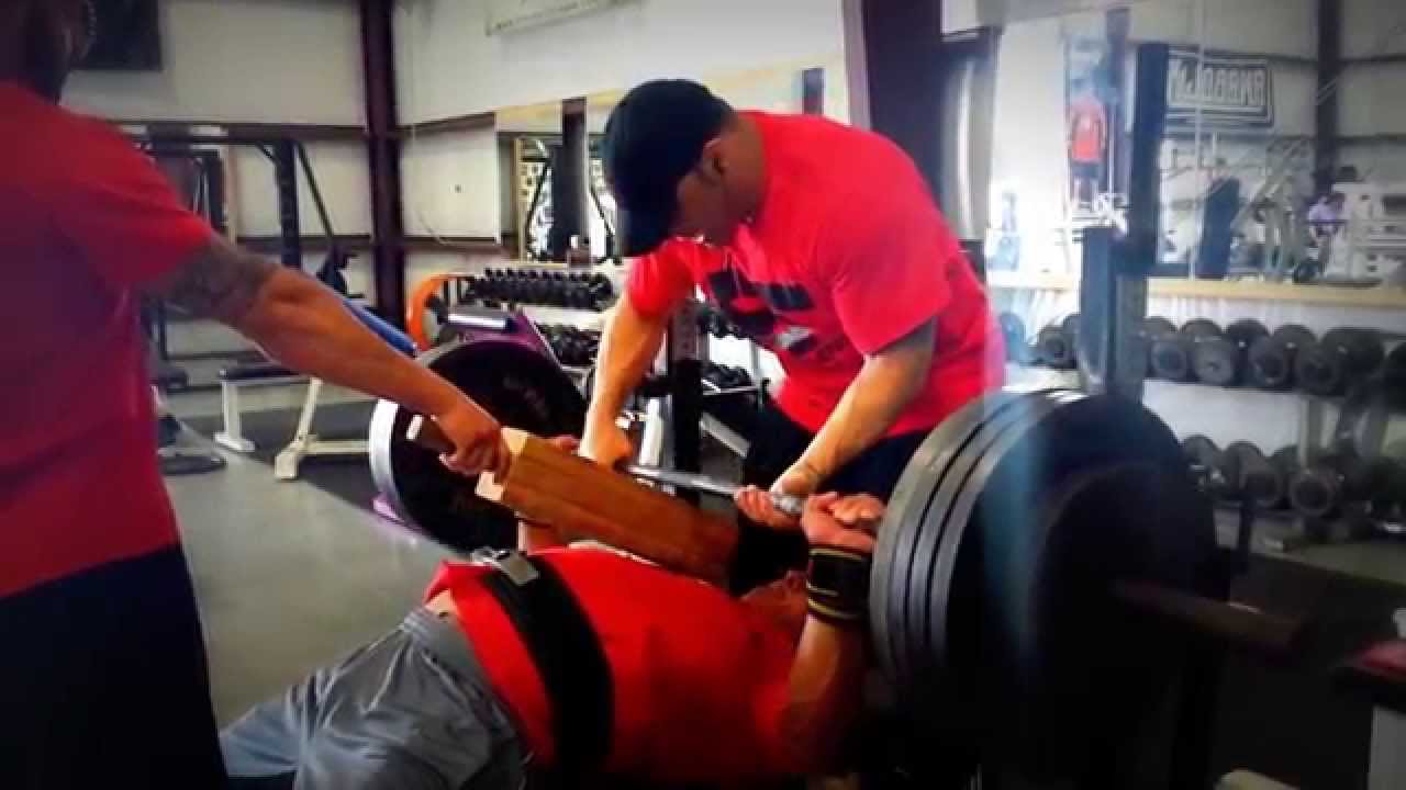 Mike Mancias- Raw Talent Athletics Team benching 455 lb, 505 lb, 585 lb ...