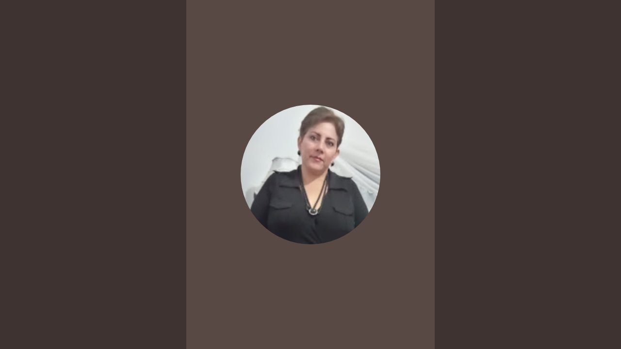 Maria Navarro reciclando está en vivo - YouTube