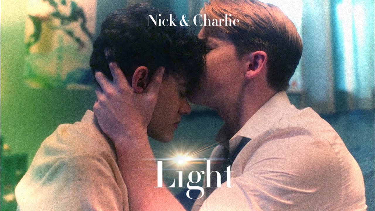 Nick & Charlie – Light (Heartstopper Season 2) - YouTube