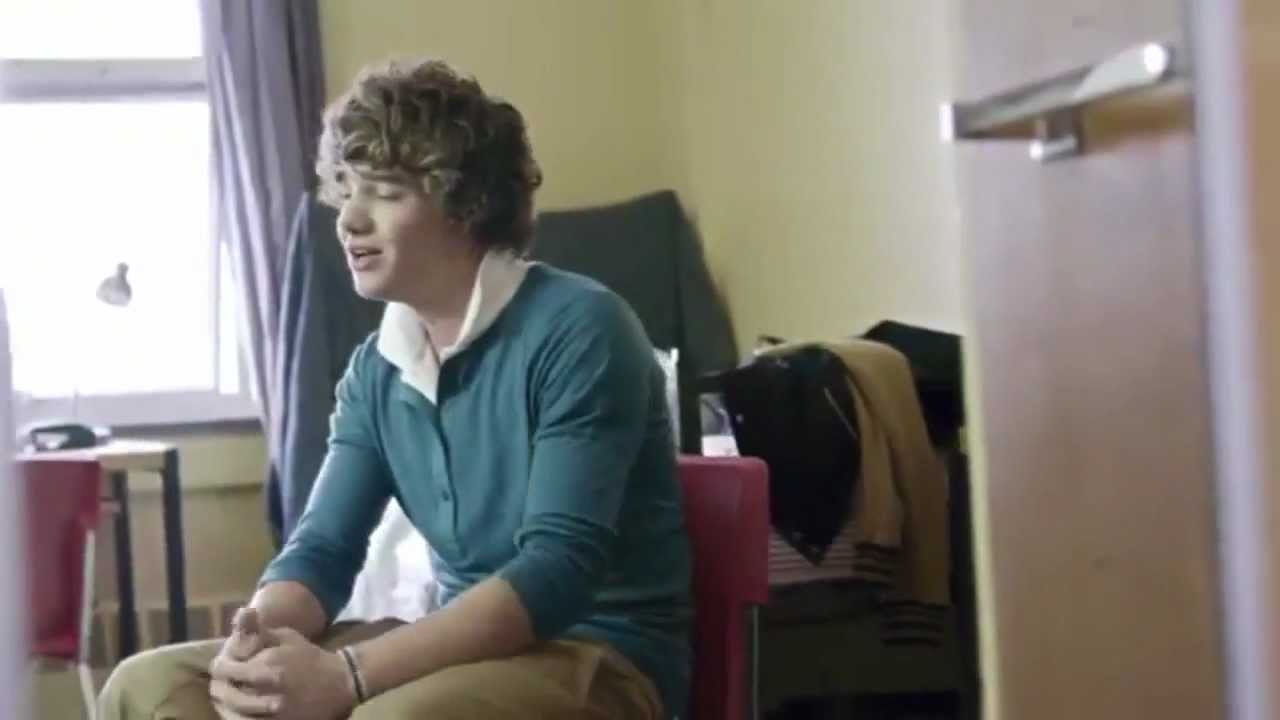 YTP: One Direction Eats Sauce - YouTube