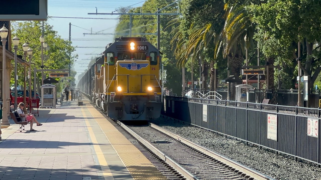 Peninsula Freight locals ft JPBX 503 - YouTube