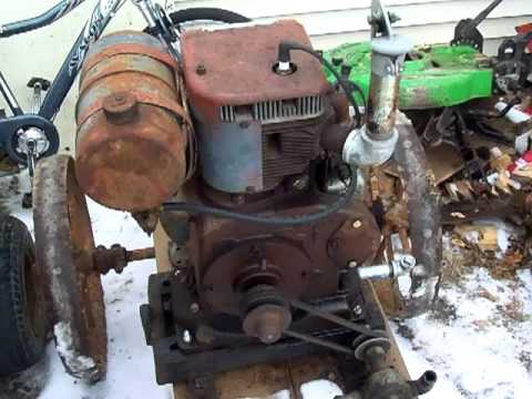 wisconsin engine low idle - YouTube