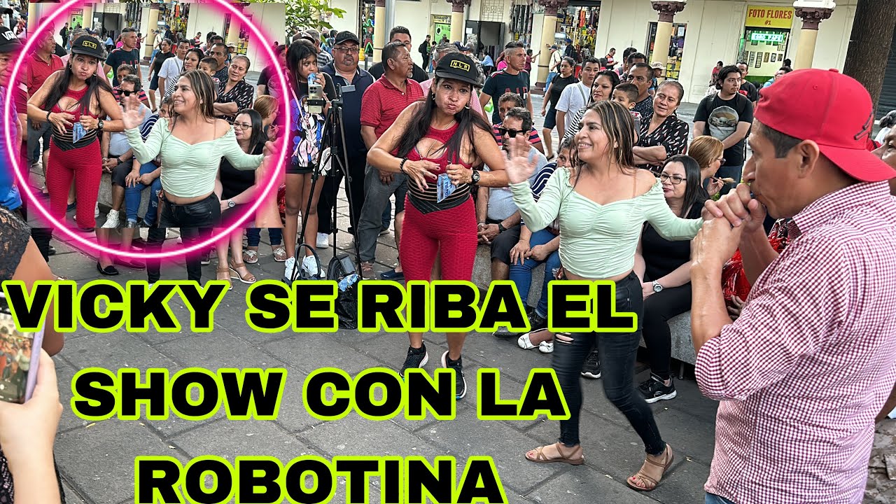 Vicky se roba el show con la ROBOTINA - YouTube