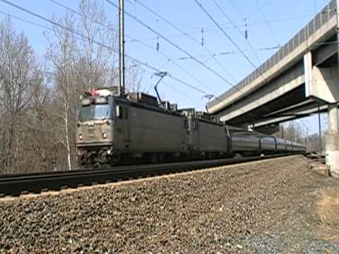 Amtrak AEM-7s 925/905 Lead SB Regional Stoney Run 1 - YouTube