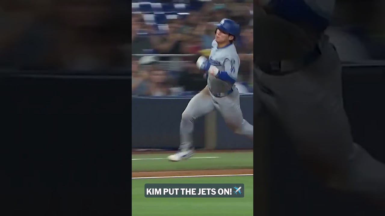 Hyeseong Kim can absolutely fly ✈️