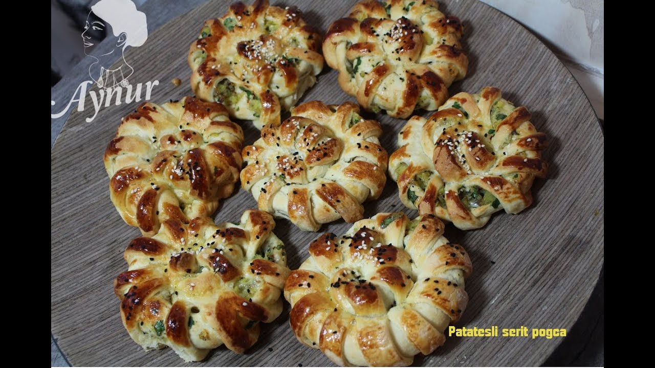 Türkisches Pogca Gebäck mit Kartoffelfüllung-Patatesli serit pogca ...