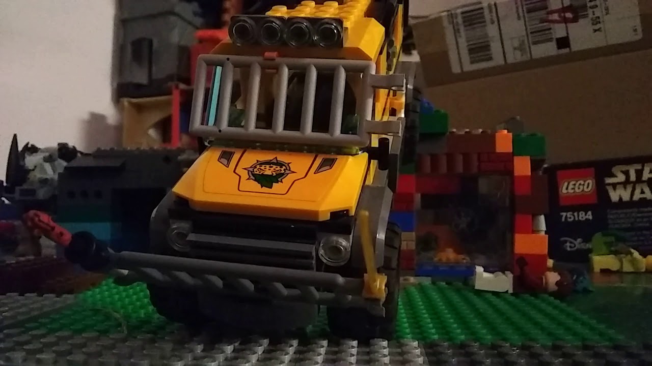 Lego zombie apocalypse explorer bus - YouTube