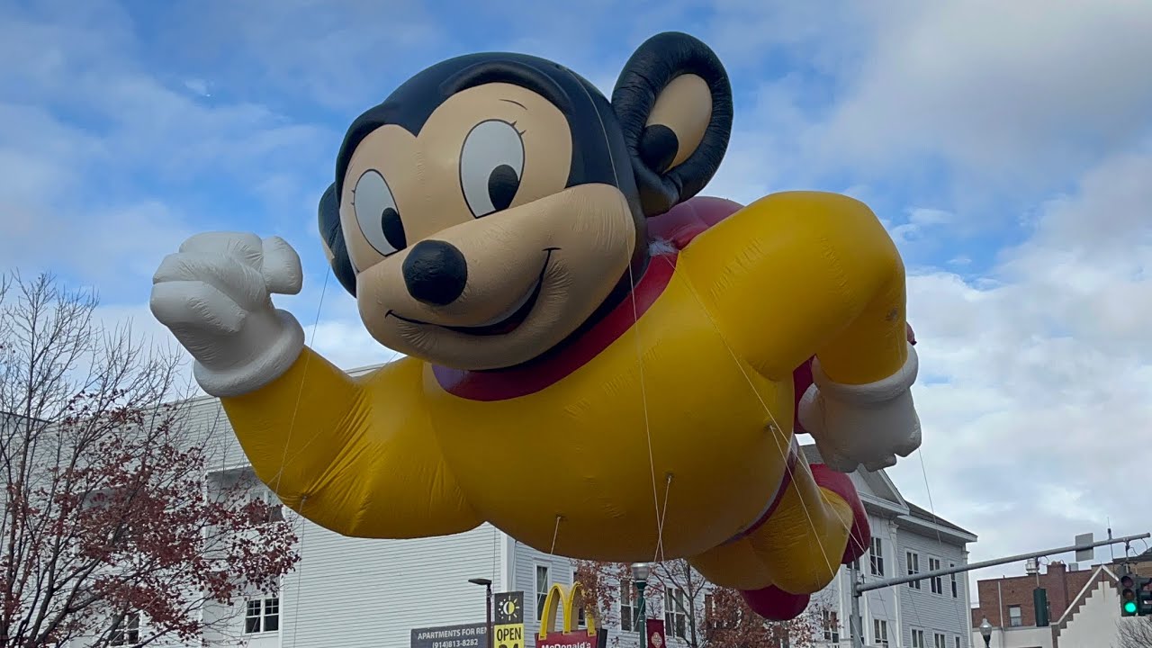 Elinor and Friends At New Rochelle Parade 2023 New Rochelle NY Balloons ...
