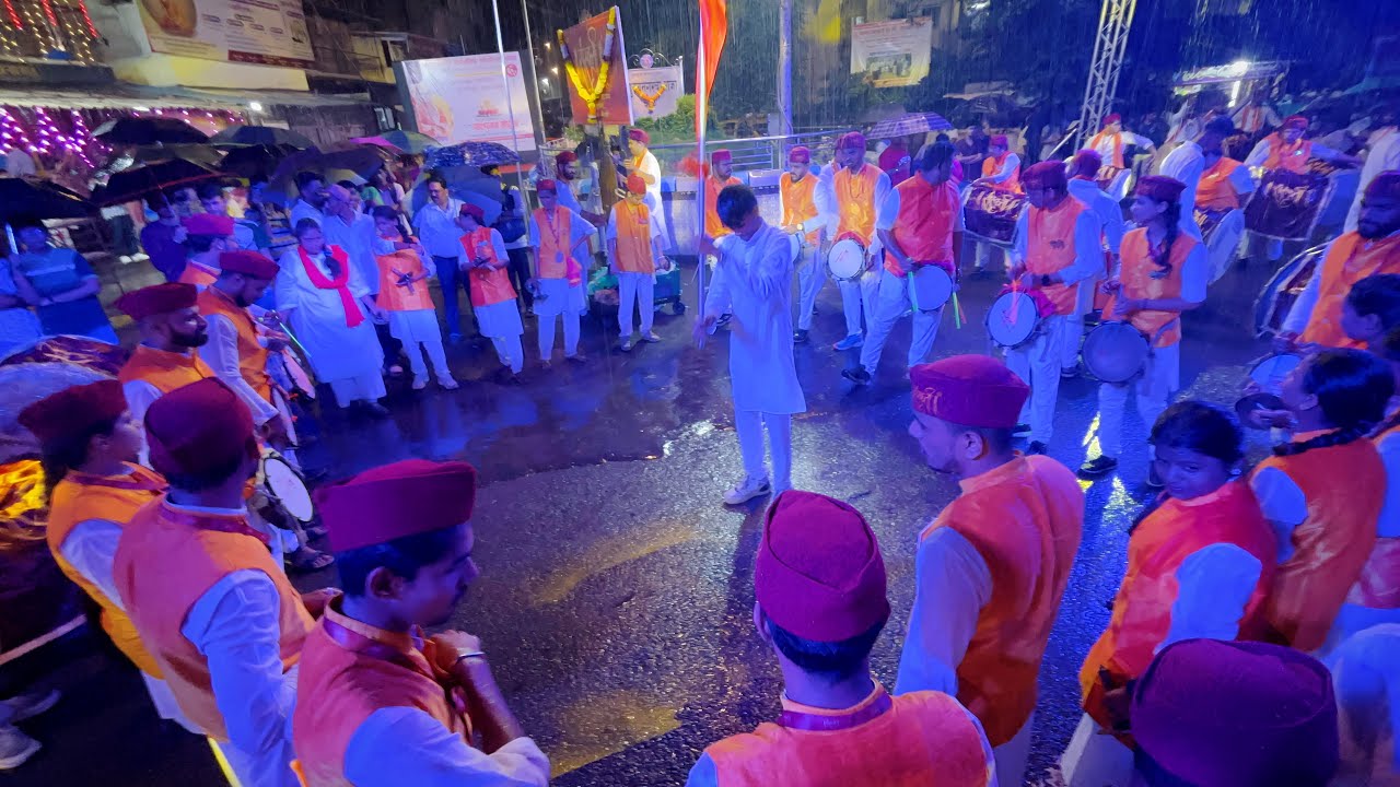 भर पावसात केल जबरदस्त वादन😍Sanskruti Vadya Pathak, Kalyan | Abhyudaya ...