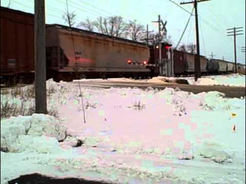 BNSF 8299 West In Leland, IL During The Daylight - YouTube