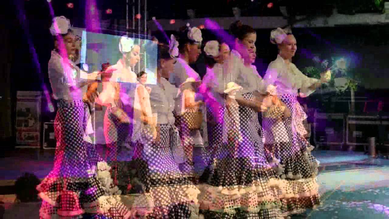 Desfile Lytsya Fashion en Mijas Feria - YouTube