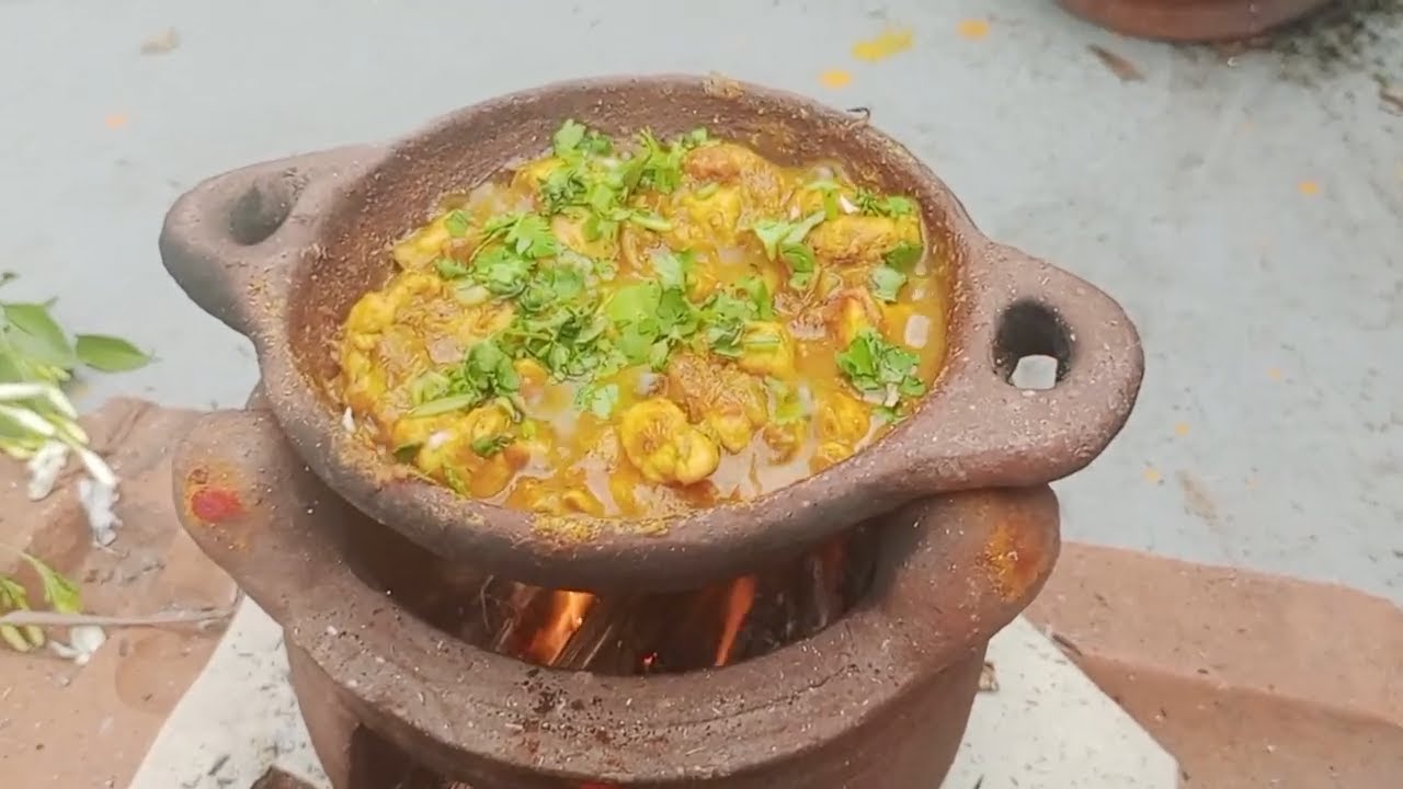 Kutties Chutties Samayal | Chicken Gravy | Village Style Cooking Tamil ...