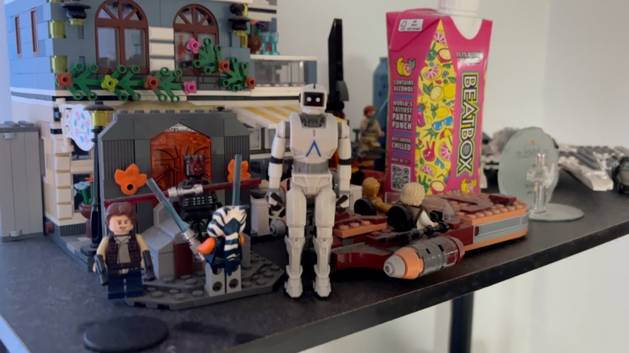 ATM-301 | Action Figure (Ultra 85) - YouTube