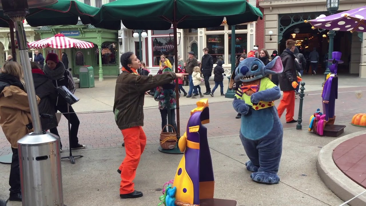 °o° Dance with stitch - Disneyland Paris 2018 - YouTube