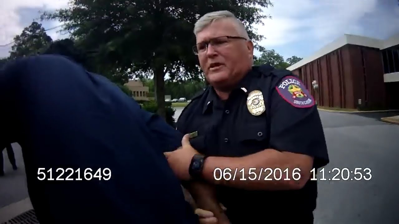 First Amendment Police Auditor Vs Tyrant Officer! - YouTube