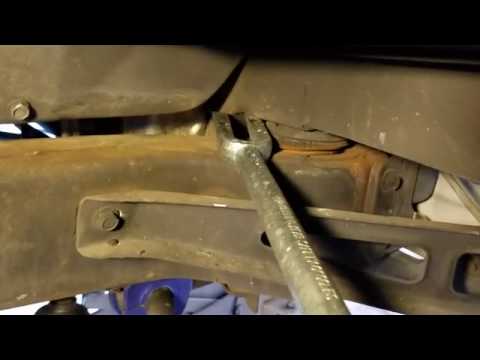 Bad Body Mount 92 Astro - YouTube