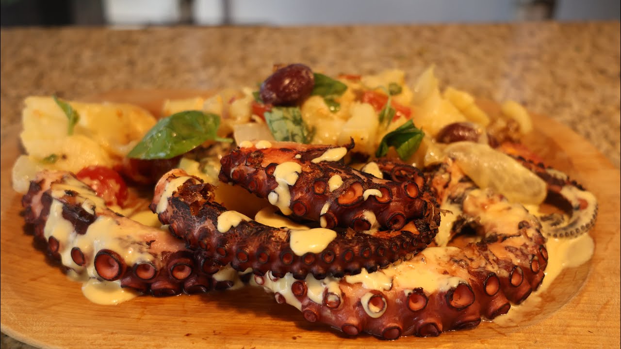 Anna Lesko - Caracatita frageda la grill cu salata de legume coapte ...