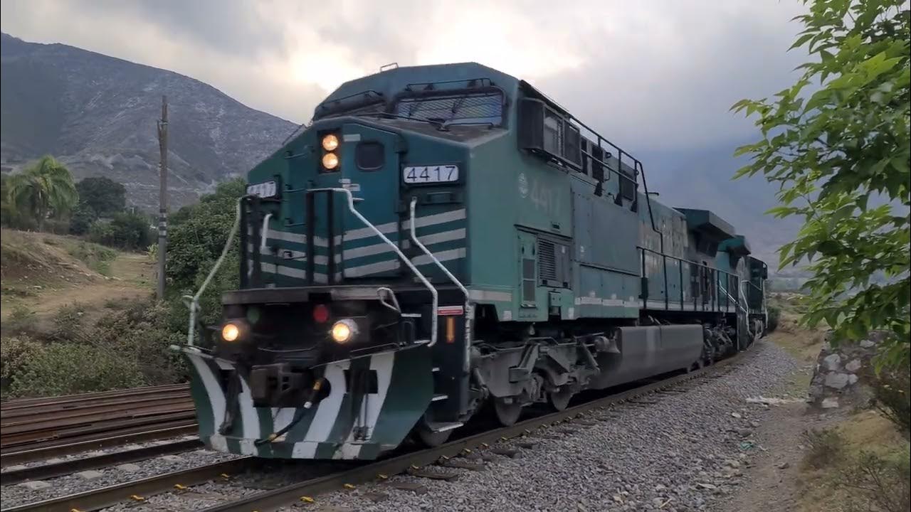 Ferrosur 4417, 4427, 4413, 4414 y 4713 máquinas solas. - YouTube