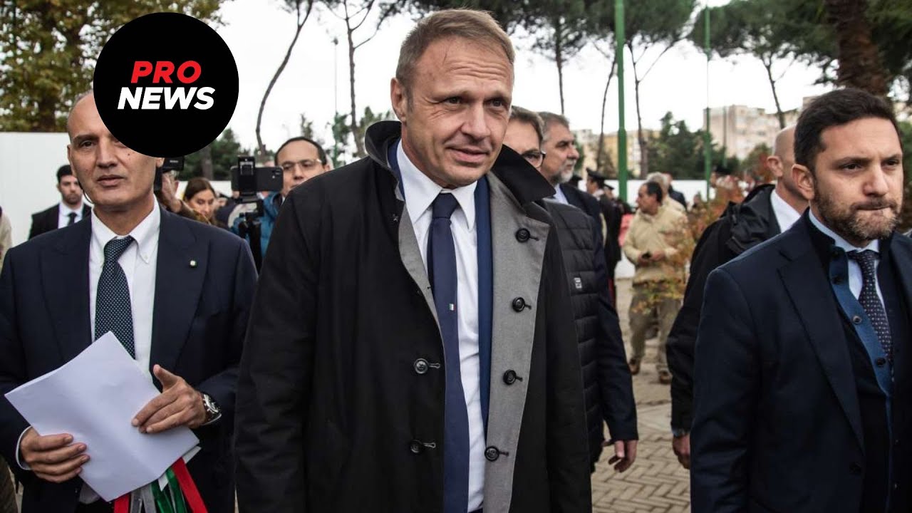 Σάλος στην Ιταλία με υπουργό που ζήτησε να σταματήσει το τρένο εκτός ...