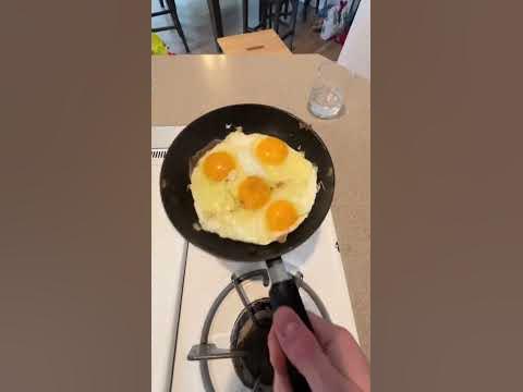 BEST 4 EGGS FLIP | Professional Egg Flip | Gordan Ramsey Egg Flip 🍳 ...