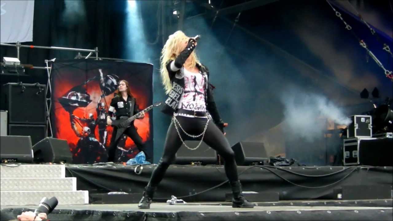 Arch Enemy - Bloodstained Cross (Live @ Bang Your Head 2012) - YouTube