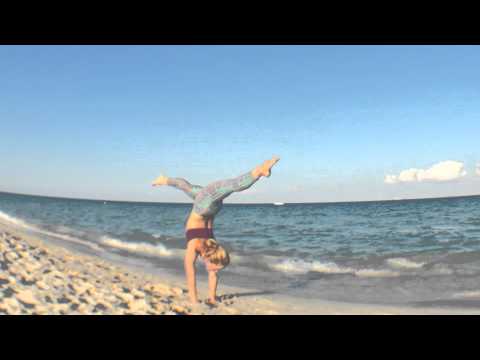 Miami Beach Yoga: Handstand