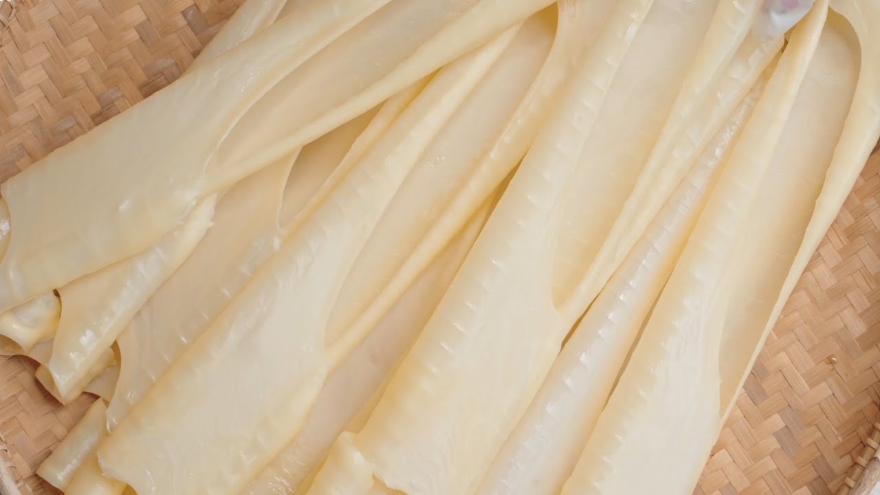 นมแผ่นยูนนาน | " Rushan " the Chinese Cheese in Dali, Yunnan - YouTube