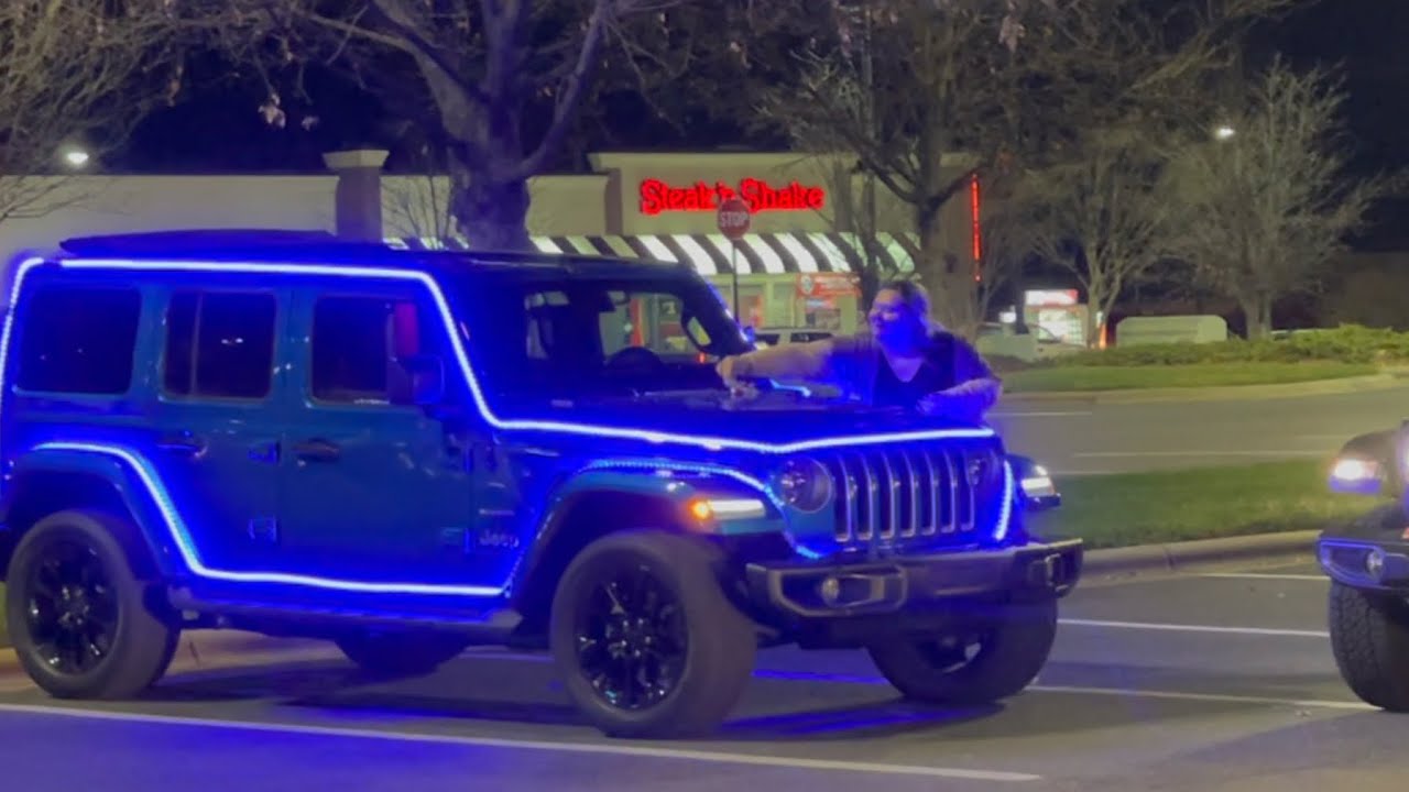 Caught someone ducking my Jeep duck duck jeep 4xe - YouTube