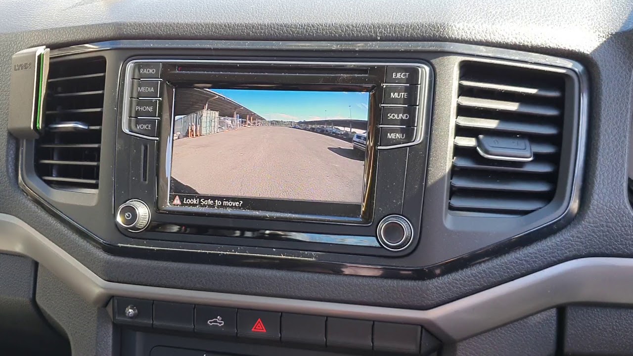 Vw amarok integrated reverse camera 😎 - YouTube