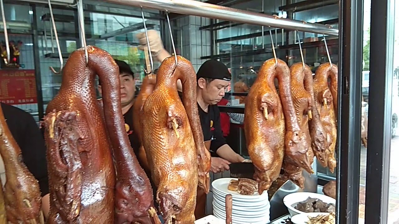 Braised Goose Cantonese Chiu Chow Style 汕頭澄海 日日香 潮州鹵水鵝 - YouTube